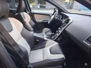 Melns Volvo XC60 2016 Viļņa, ar dzinēja tilpumu 1.97 L un nobraukumu 281 tūkst. km par 9900 €, foto 28 vietnē AUTOMOTO.COM.LV