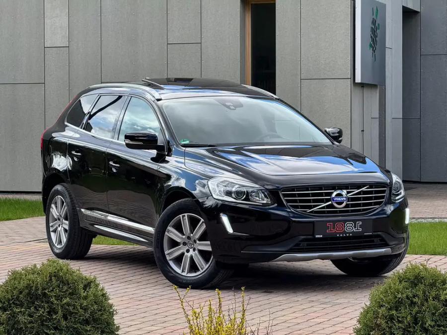 Black Volvo XC60 2016 in Riga, with an engine capacity of 2.40 L and mileage of 217 thousand km for 15400 €, photo 1 on AUTOMOTO.COM.LV