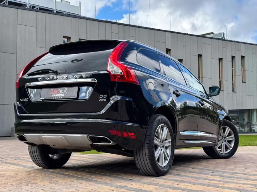 Black Volvo XC60 2016 in Riga, with an engine capacity of 2.40 L and mileage of 217 thousand km for 15400 €, photo 26 on AUTOMOTO.COM.LV