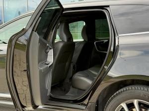 Melns Volvo XC60 2016 Rēzekne, ar dzinēja tilpumu 2.40 L un nobraukumu 213 tūkst. km par 14990 €, foto 10 vietnē AUTOMOTO.COM.LV