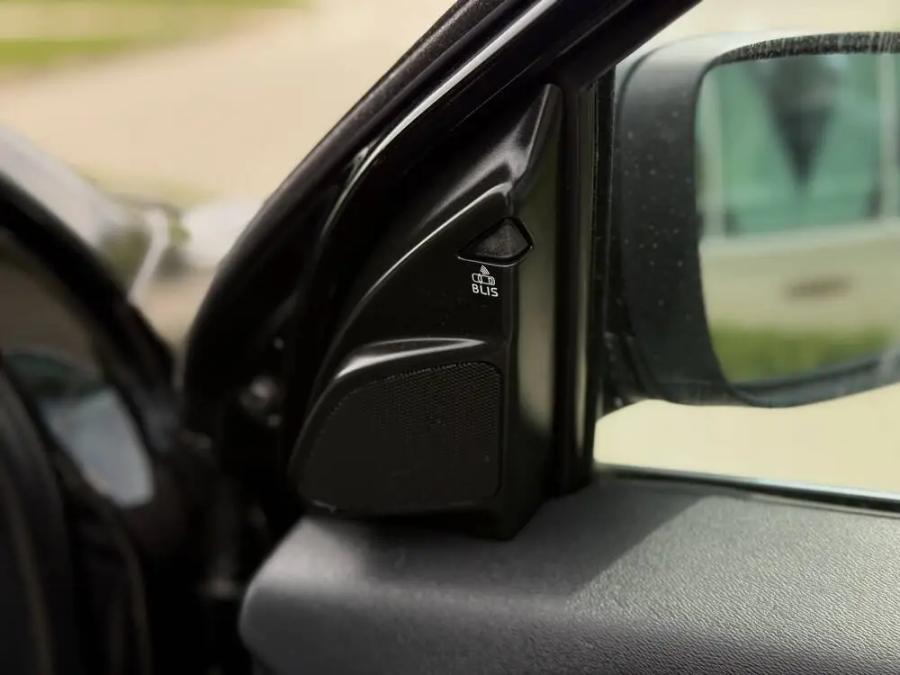 Melns Volvo XC60 2016 Rēzekne, ar dzinēja tilpumu 2.40 L un nobraukumu 213 tūkst. km par 14990 €, foto 19 vietnē AUTOMOTO.COM.LV