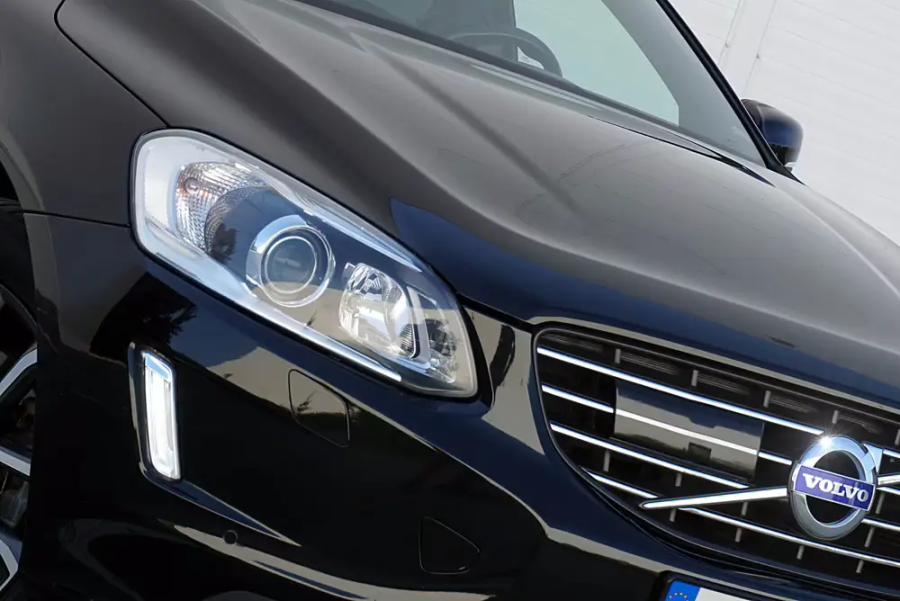 Melns Volvo XC60 2016 Rīga, ar dzinēja tilpumu 2.40 L un nobraukumu 192 tūkst. km par 9900 €, foto 1 vietnē AUTOMOTO.COM.LV