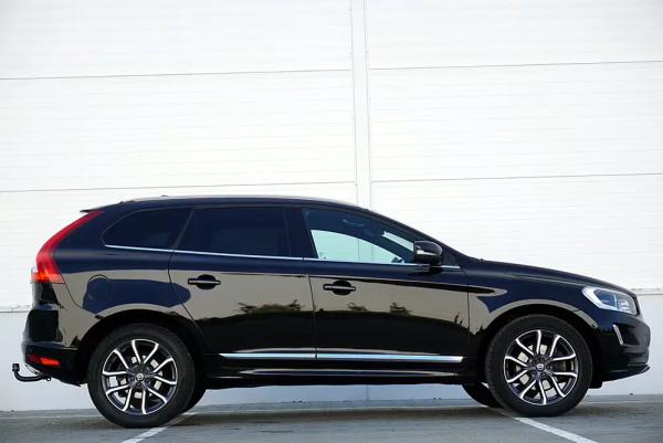 Melns Volvo XC60 2016 Rīga, ar dzinēja tilpumu 2.40 L un nobraukumu 192 tūkst. km par 9900 €, foto 10 vietnē AUTOMOTO.COM.LV