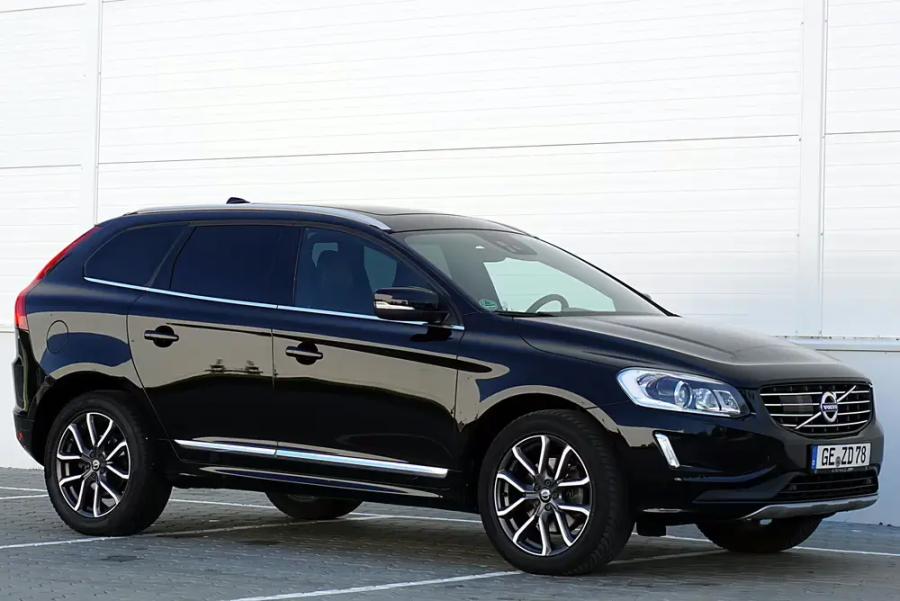 Melns Volvo XC60 2016 Rīga, ar dzinēja tilpumu 2.40 L un nobraukumu 192 tūkst. km par 9900 €, foto 12 vietnē AUTOMOTO.COM.LV