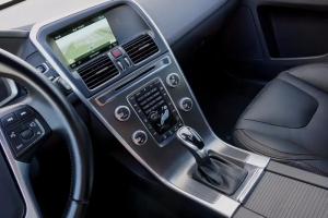 Melns Volvo XC60 2016 Rīga, ar dzinēja tilpumu 2.40 L un nobraukumu 192 tūkst. km par 9900 €, foto 22 vietnē AUTOMOTO.COM.LV