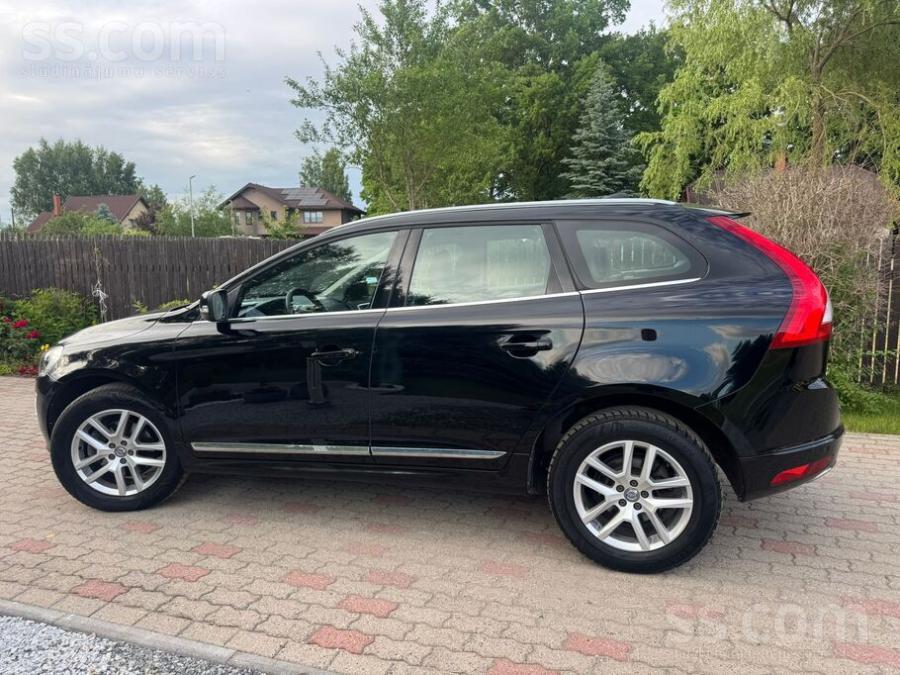 Melns Volvo XC60 2016 Ogre, ar dzinēja tilpumu 2.00 L un nobraukumu 214 tūkst. km par 13150 €, foto 8 vietnē AUTOMOTO.COM.LV