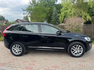 Melns Volvo XC60 2016 Ogre, ar dzinēja tilpumu 2.00 L un nobraukumu 214 tūkst. km par 13150 €, foto 11 vietnē AUTOMOTO.COM.LV