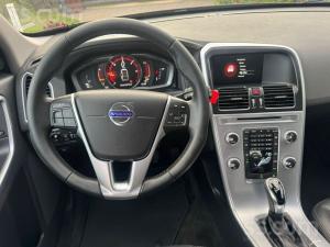 Melns Volvo XC60 2016 Ogre, ar dzinēja tilpumu 2.00 L un nobraukumu 214 tūkst. km par 13150 €, foto 15 vietnē AUTOMOTO.COM.LV