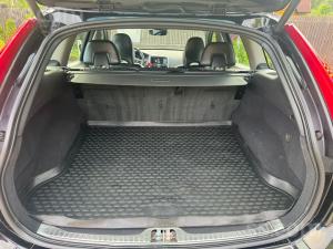 Melns Volvo XC60 2016 Ogre, ar dzinēja tilpumu 2.00 L un nobraukumu 214 tūkst. km par 13150 €, foto 17 vietnē AUTOMOTO.COM.LV
