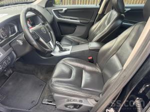 Melns Volvo XC60 2016 Ogre, ar dzinēja tilpumu 2.00 L un nobraukumu 214 tūkst. km par 13150 €, foto 27 vietnē AUTOMOTO.COM.LV