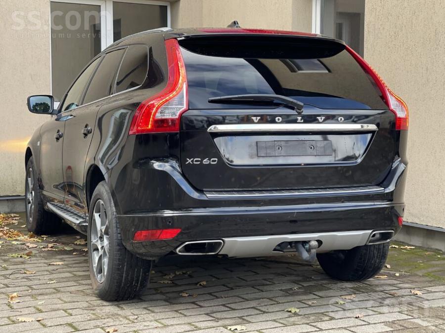 Black Volvo XC60 2016 in Riga, with an engine capacity of 2.00 L and mileage of 0 thousand km for 14400 €, photo 4 on AUTOMOTO.COM.LV