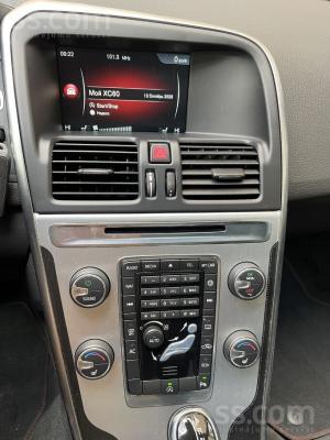 Black Volvo XC60 2016 in Riga, with an engine capacity of 2.00 L and mileage of 0 thousand km for 14400 €, photo 10 on AUTOMOTO.COM.LV