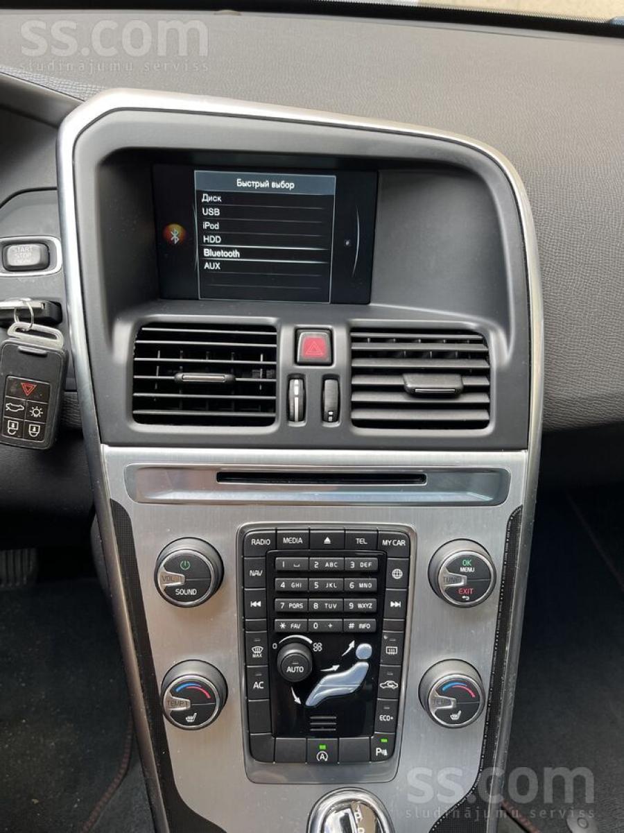 Black Volvo XC60 2016 in Riga, with an engine capacity of 2.00 L and mileage of 0 thousand km for 14400 €, photo 11 on AUTOMOTO.COM.LV