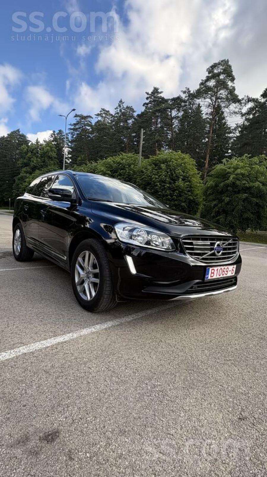 Melns Volvo XC60 2016 Ogre, ar dzinēja tilpumu 2.40 L un nobraukumu 229 tūkst. km par 14300 €, foto 1 vietnē AUTOMOTO.COM.LV
