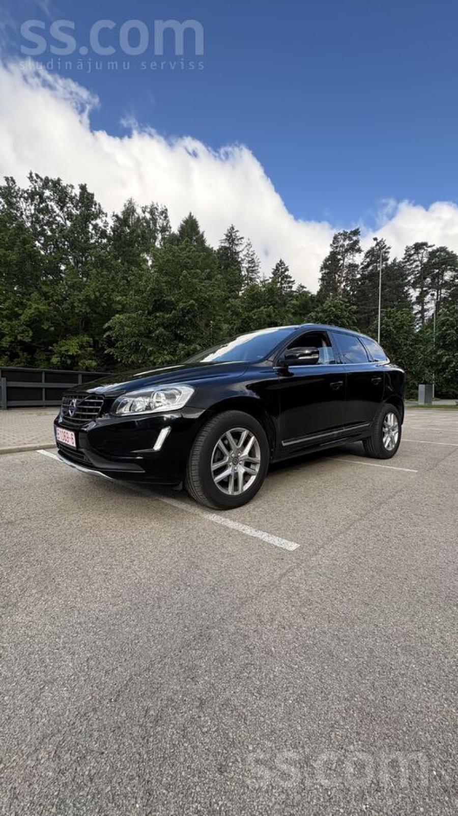 Melns Volvo XC60 2016 Ogre, ar dzinēja tilpumu 2.40 L un nobraukumu 229 tūkst. km par 14300 €, foto 3 vietnē AUTOMOTO.COM.LV