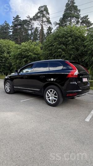 Melns Volvo XC60 2016 Ogre, ar dzinēja tilpumu 2.40 L un nobraukumu 229 tūkst. km par 14300 €, foto 5 vietnē AUTOMOTO.COM.LV