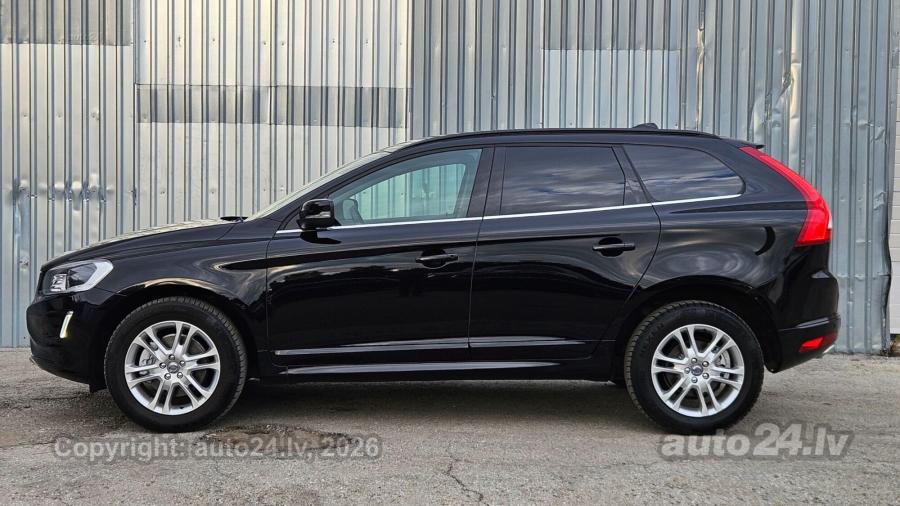 Melns Volvo XC60 2016 Tallina, ar dzinēja tilpumu 2.00 L un nobraukumu 158 tūkst. km par 11990 €, foto 4 vietnē AUTOMOTO.COM.LV