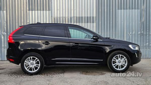 Melns Volvo XC60 2016 Tallina, ar dzinēja tilpumu 2.00 L un nobraukumu 158 tūkst. km par 11990 €, foto 4 vietnē AUTOMOTO.COM.LV