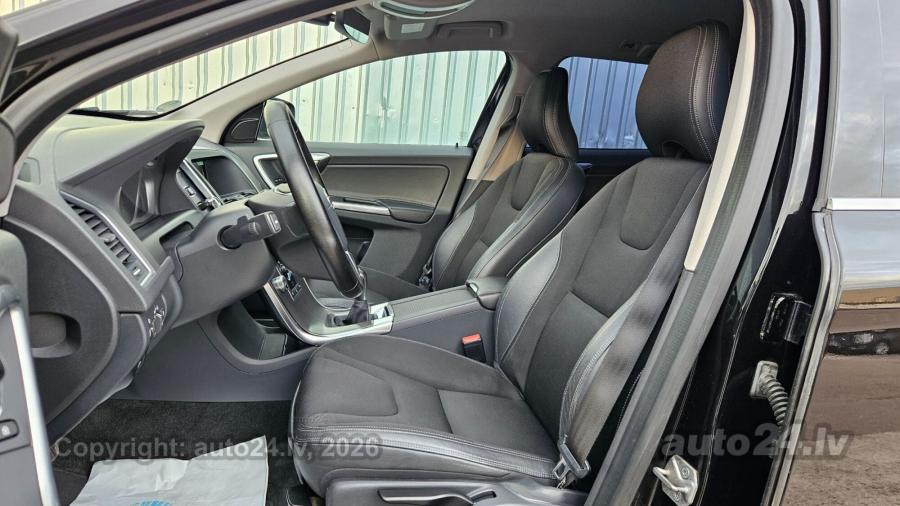 Melns Volvo XC60 2016 Tallina, ar dzinēja tilpumu 2.00 L un nobraukumu 158 tūkst. km par 11990 €, foto 9 vietnē AUTOMOTO.COM.LV