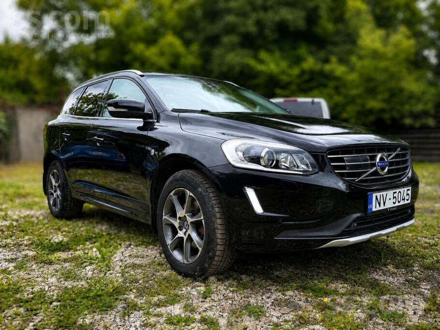 Black Volvo XC60 2016 in Riga, with an engine capacity of 2.00 L and mileage of 338 thousand km for 8200 €, photo 3 on AUTOMOTO.COM.LV