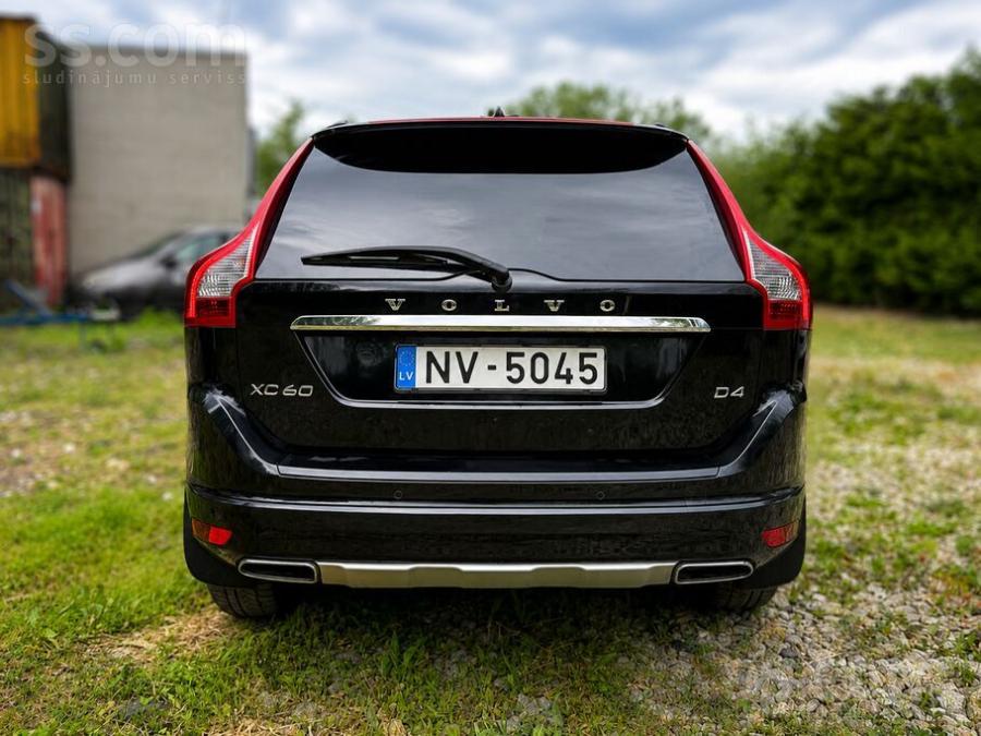 Black Volvo XC60 2016 in Riga, with an engine capacity of 2.00 L and mileage of 338 thousand km for 8200 €, photo 6 on AUTOMOTO.COM.LV