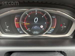 Black Volvo XC60 2016 in Riga, with an engine capacity of 2.00 L and mileage of 338 thousand km for 8200 €, photo 20 on AUTOMOTO.COM.LV
