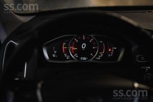Черный Вольво ХС60 2016 в Рига, объемом двигателя 2.00 л и пробегом 212 тыс. км за 12950 €, фото 17 на AUTOMOTO.COM.LV