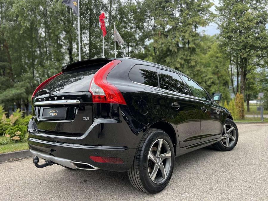 Black Volvo XC60 2016 in Kazlu Ruda, with an engine capacity of 1.97 L and mileage of 248 thousand km for 11000 €, photo 8 on AUTOMOTO.COM.LV