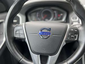 Black Volvo XC60 2016 in Kazlu Ruda, with an engine capacity of 1.97 L and mileage of 248 thousand km for 11000 €, photo 16 on AUTOMOTO.COM.LV