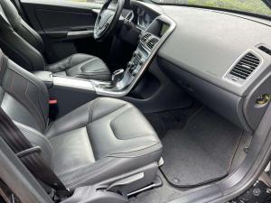 Black Volvo XC60 2016 in Kazlu Ruda, with an engine capacity of 1.97 L and mileage of 248 thousand km for 11000 €, photo 24 on AUTOMOTO.COM.LV