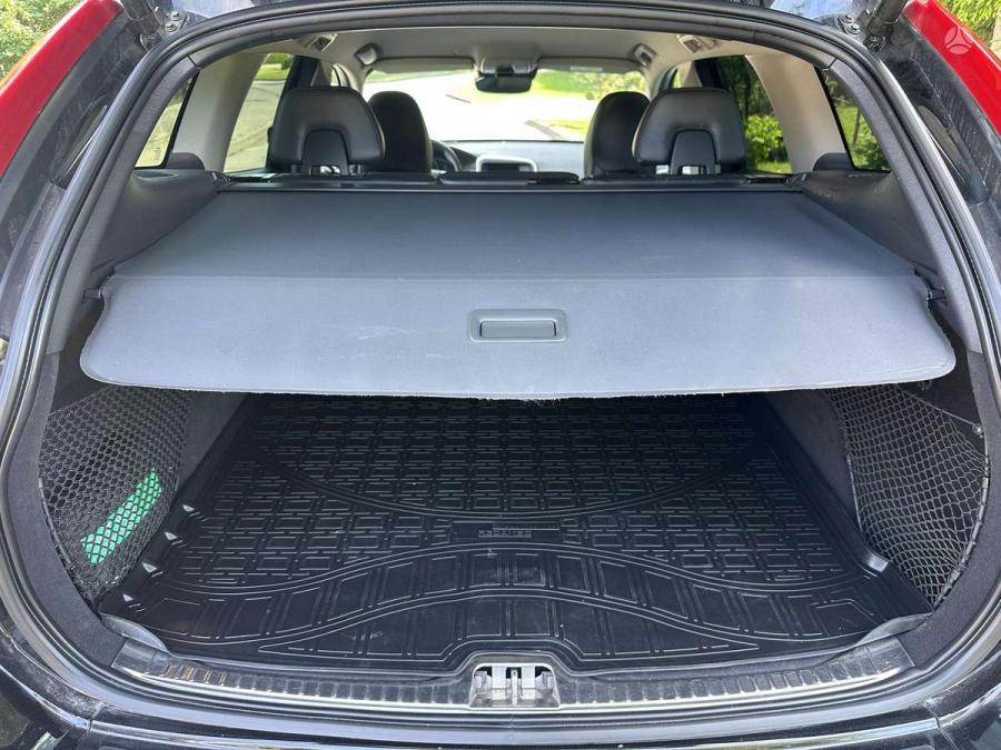 Melns Volvo XC60 2016 Kelmė, ar dzinēja tilpumu 1.98 L un nobraukumu 263 tūkst. km par 13400 €, foto 8 vietnē AUTOMOTO.COM.LV