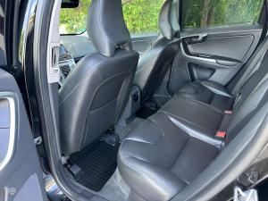Melns Volvo XC60 2016 Kelmė, ar dzinēja tilpumu 1.98 L un nobraukumu 263 tūkst. km par 13400 €, foto 10 vietnē AUTOMOTO.COM.LV