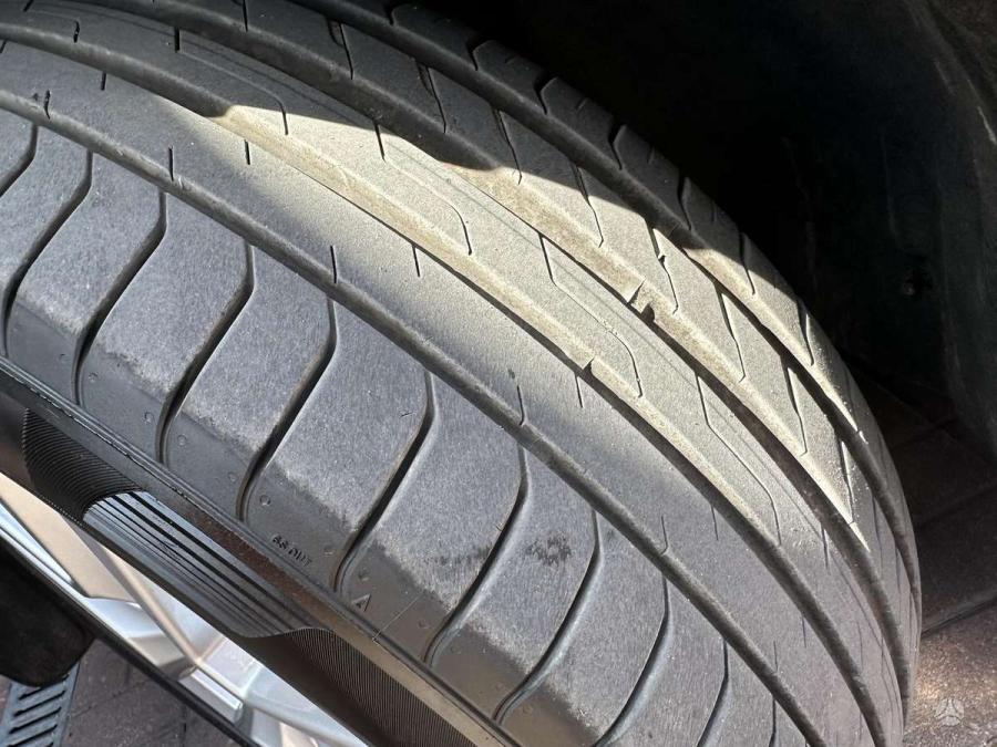 Melns Volvo XC60 2016 Kelmė, ar dzinēja tilpumu 1.98 L un nobraukumu 263 tūkst. km par 13400 €, foto 21 vietnē AUTOMOTO.COM.LV