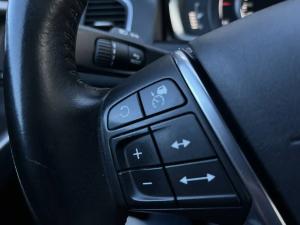 Melns Volvo XC60 2016 Rīga, ar dzinēja tilpumu 2.00 L un nobraukumu 285 tūkst. km par 12990 €, foto 16 vietnē AUTOMOTO.COM.LV