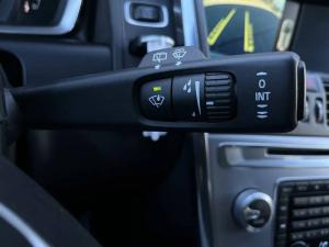 Melns Volvo XC60 2016 Rīga, ar dzinēja tilpumu 2.00 L un nobraukumu 285 tūkst. km par 12990 €, foto 17 vietnē AUTOMOTO.COM.LV