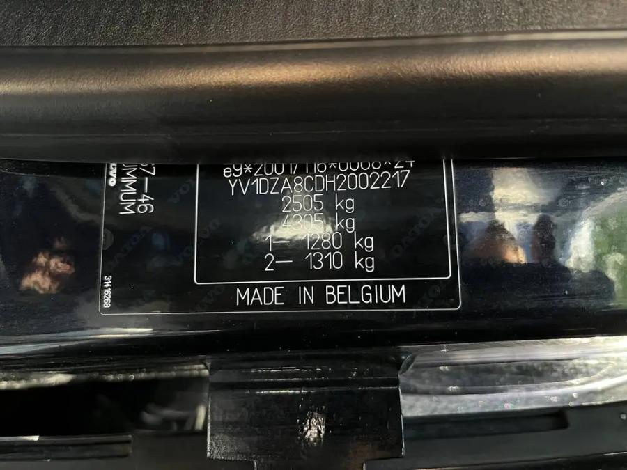 Melns Volvo XC60 2016 Rīga, ar dzinēja tilpumu 2.00 L un nobraukumu 285 tūkst. km par 12990 €, foto 25 vietnē AUTOMOTO.COM.LV