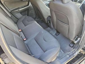 Melns Volvo XC60 2016 Šauļi, ar dzinēja tilpumu 2.00 L un nobraukumu 191 tūkst. km par 9950 €, foto 17 vietnē AUTOMOTO.COM.LV
