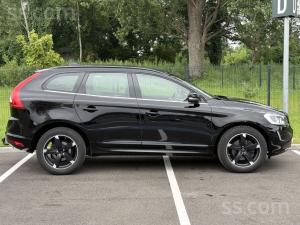 Melns Volvo XC60 2016 Rīga, ar dzinēja tilpumu 2.40 L un nobraukumu 146 tūkst. km par 14850 €, foto 9 vietnē AUTOMOTO.COM.LV