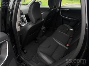 Melns Volvo XC60 2016 Rīga, ar dzinēja tilpumu 2.40 L un nobraukumu 146 tūkst. km par 14850 €, foto 11 vietnē AUTOMOTO.COM.LV