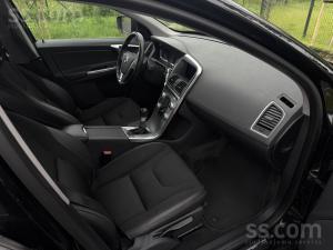 Melns Volvo XC60 2016 Rīga, ar dzinēja tilpumu 2.40 L un nobraukumu 146 tūkst. km par 14850 €, foto 15 vietnē AUTOMOTO.COM.LV