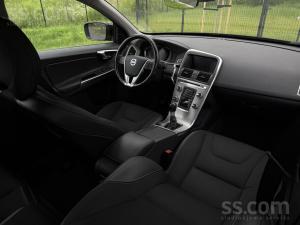 Melns Volvo XC60 2016 Rīga, ar dzinēja tilpumu 2.40 L un nobraukumu 146 tūkst. km par 14850 €, foto 16 vietnē AUTOMOTO.COM.LV