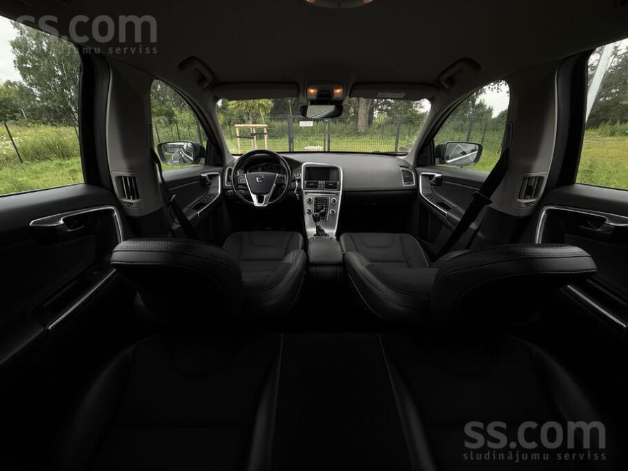 Melns Volvo XC60 2016 Rīga, ar dzinēja tilpumu 2.40 L un nobraukumu 146 tūkst. km par 14850 €, foto 17 vietnē AUTOMOTO.COM.LV