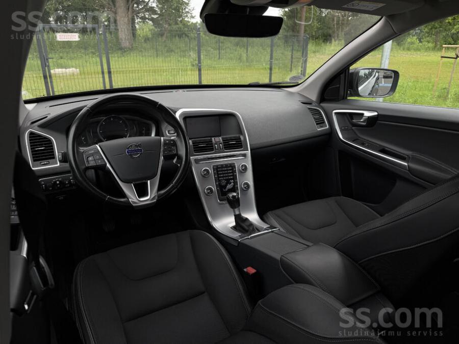 Melns Volvo XC60 2016 Rīga, ar dzinēja tilpumu 2.40 L un nobraukumu 146 tūkst. km par 14850 €, foto 18 vietnē AUTOMOTO.COM.LV