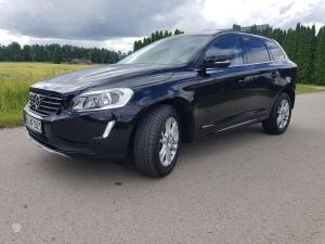 Black Volvo XC60 2016 in Pakruojis, with an engine capacity of 2.40 L and mileage of 182 thousand km for 15399 €, photo 4 on AUTOMOTO.COM.LV