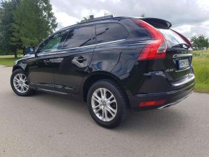 Black Volvo XC60 2016 in Pakruojis, with an engine capacity of 2.40 L and mileage of 182 thousand km for 15399 €, photo 7 on AUTOMOTO.COM.LV