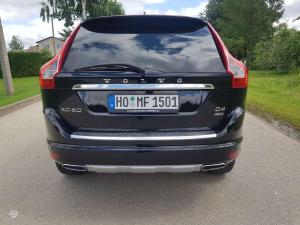 Black Volvo XC60 2016 in Pakruojis, with an engine capacity of 2.40 L and mileage of 182 thousand km for 15399 €, photo 11 on AUTOMOTO.COM.LV