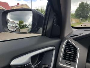 Black Volvo XC60 2016 in Pakruojis, with an engine capacity of 2.40 L and mileage of 182 thousand km for 15399 €, photo 18 on AUTOMOTO.COM.LV