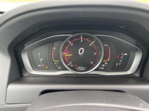 Black Volvo XC60 2016 in Kaunas, with an engine capacity of 1.97 L and mileage of 216 thousand km for 10750 €, photo 21 on AUTOMOTO.COM.LV