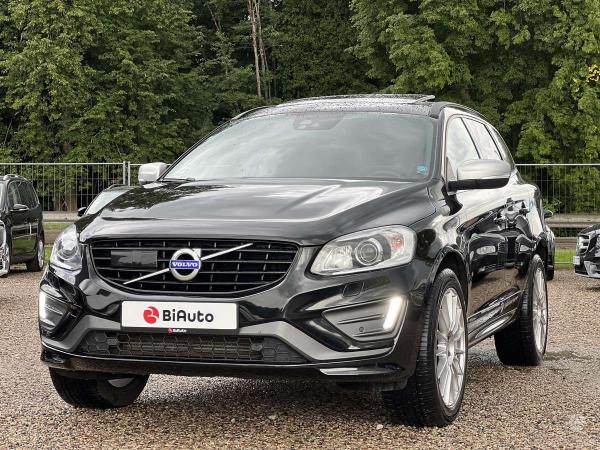 Black Volvo XC60 2016 in Utena, with an engine capacity of 2.40 L and mileage of 275 thousand km for 14450 €, photo 3 on AUTOMOTO.COM.LV