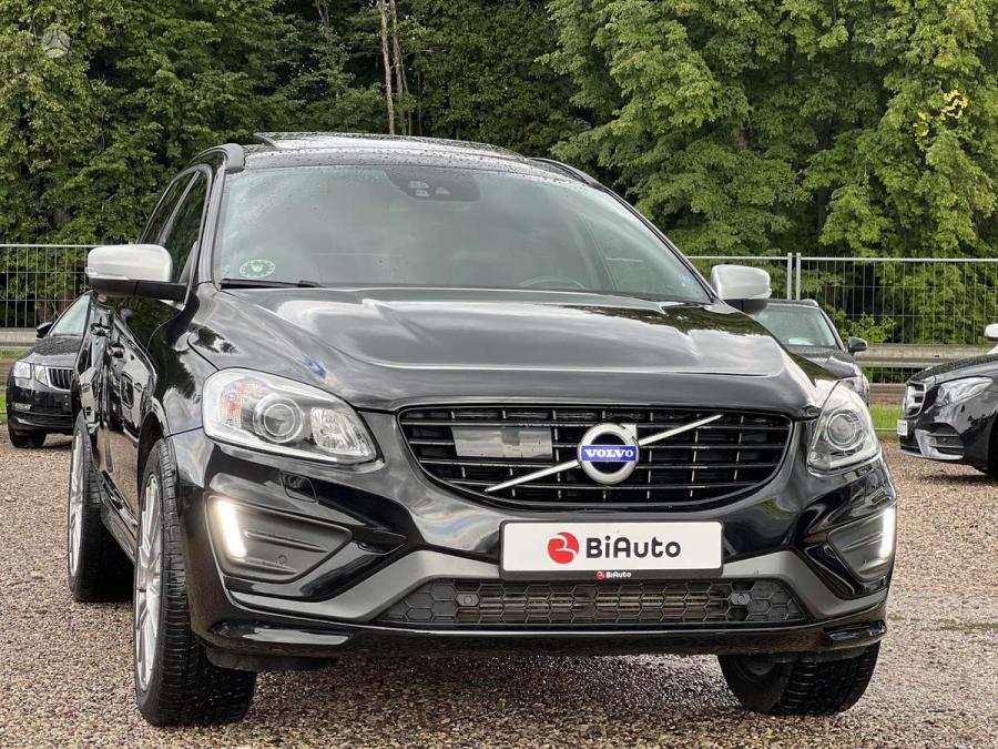 Black Volvo XC60 2016 in Utena, with an engine capacity of 2.40 L and mileage of 275 thousand km for 14450 €, photo 13 on AUTOMOTO.COM.LV